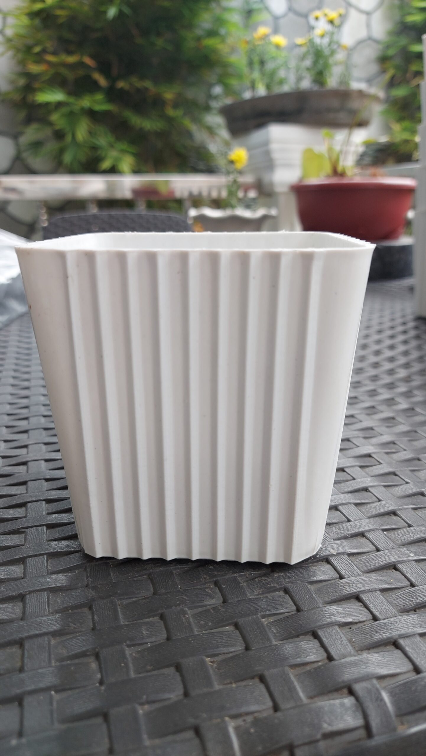 Corrugated Pot 4x4 inches - White | Pinoyshopaholic